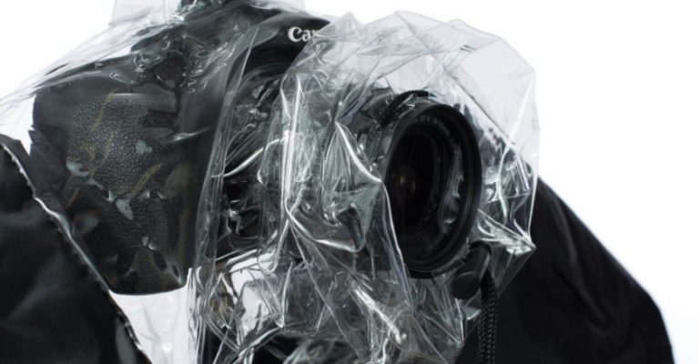 How to Get Water Out of Your Camera (Should Know Easy Hacks) – Wise ...